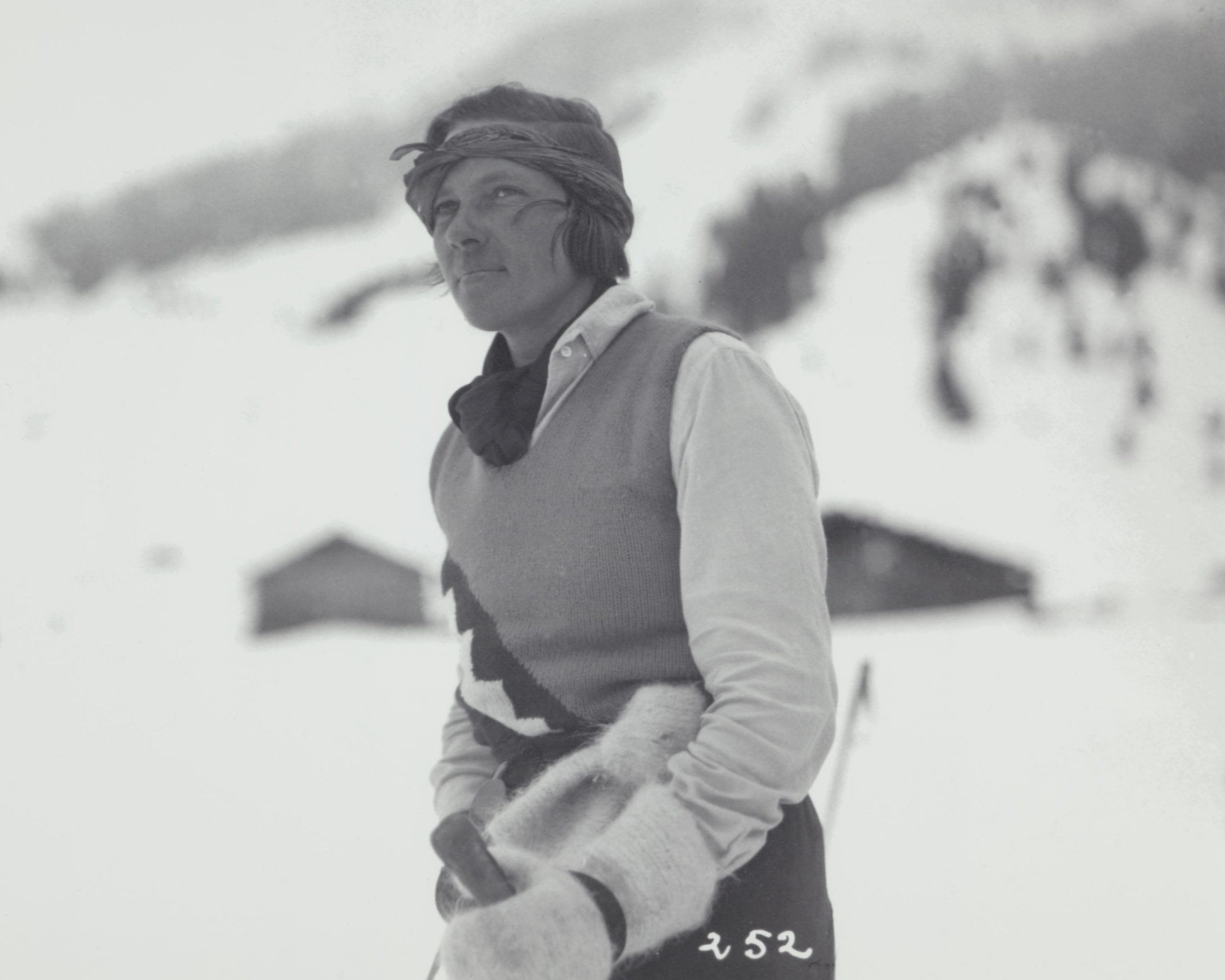 Ella Maillart im Rath Museum - Photo Elysée